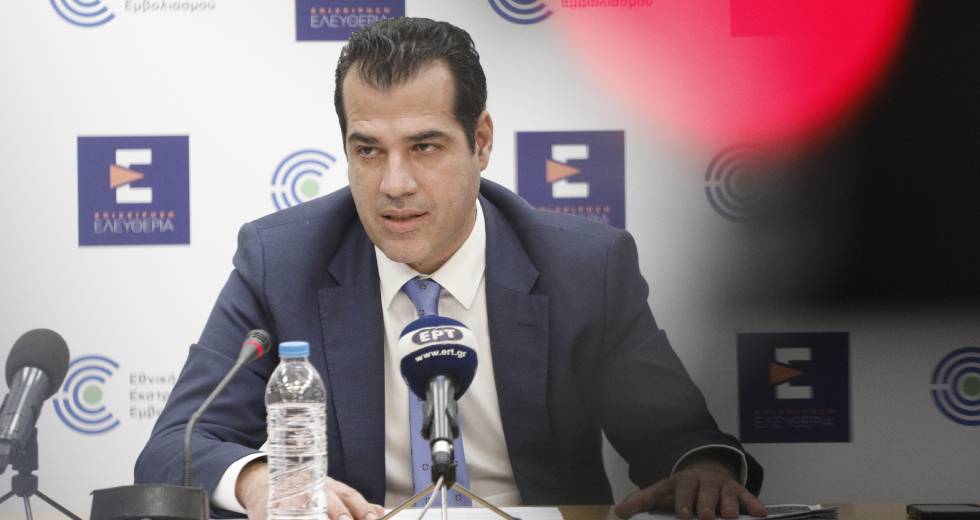 Μονότονο τροπάρι απ' τον Θ. Πλεύρη για τις ελλείψεις σε φάρμακα | ΕΦΣΥΝ
