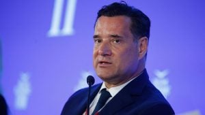 Αναισθησιολόγος πιάστηκε να ζητά φακελάκι - Ο Άδωνις ζήτησε την ...