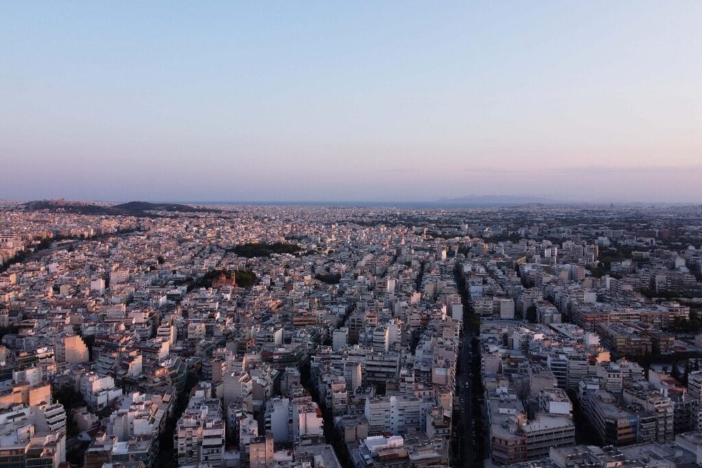 Στην Αθήνα για τα ασυνόδευτα η φον ντερ Λάιεν | Η Εφημερίδα των Συντακτών